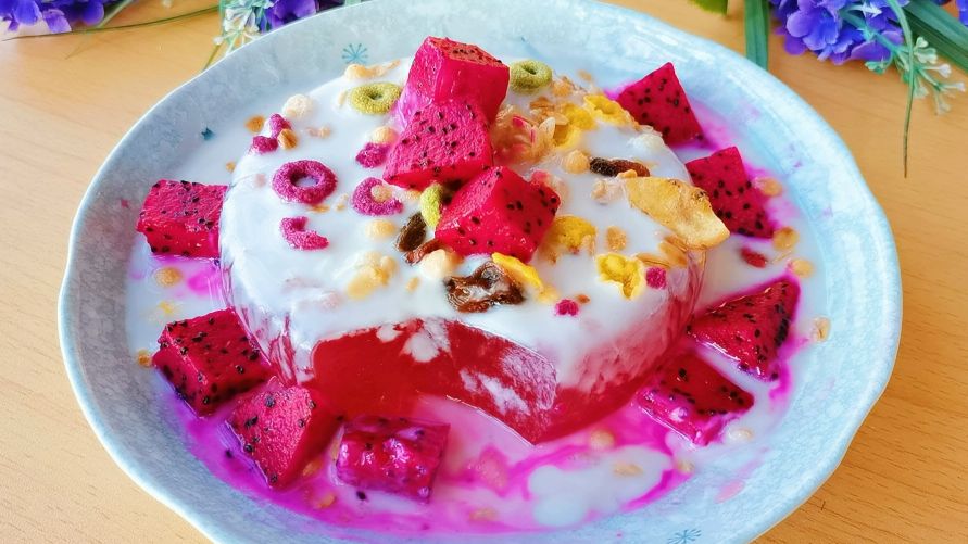 Don't throw away the pitaya peel, it contains precious anthocyanins ...
