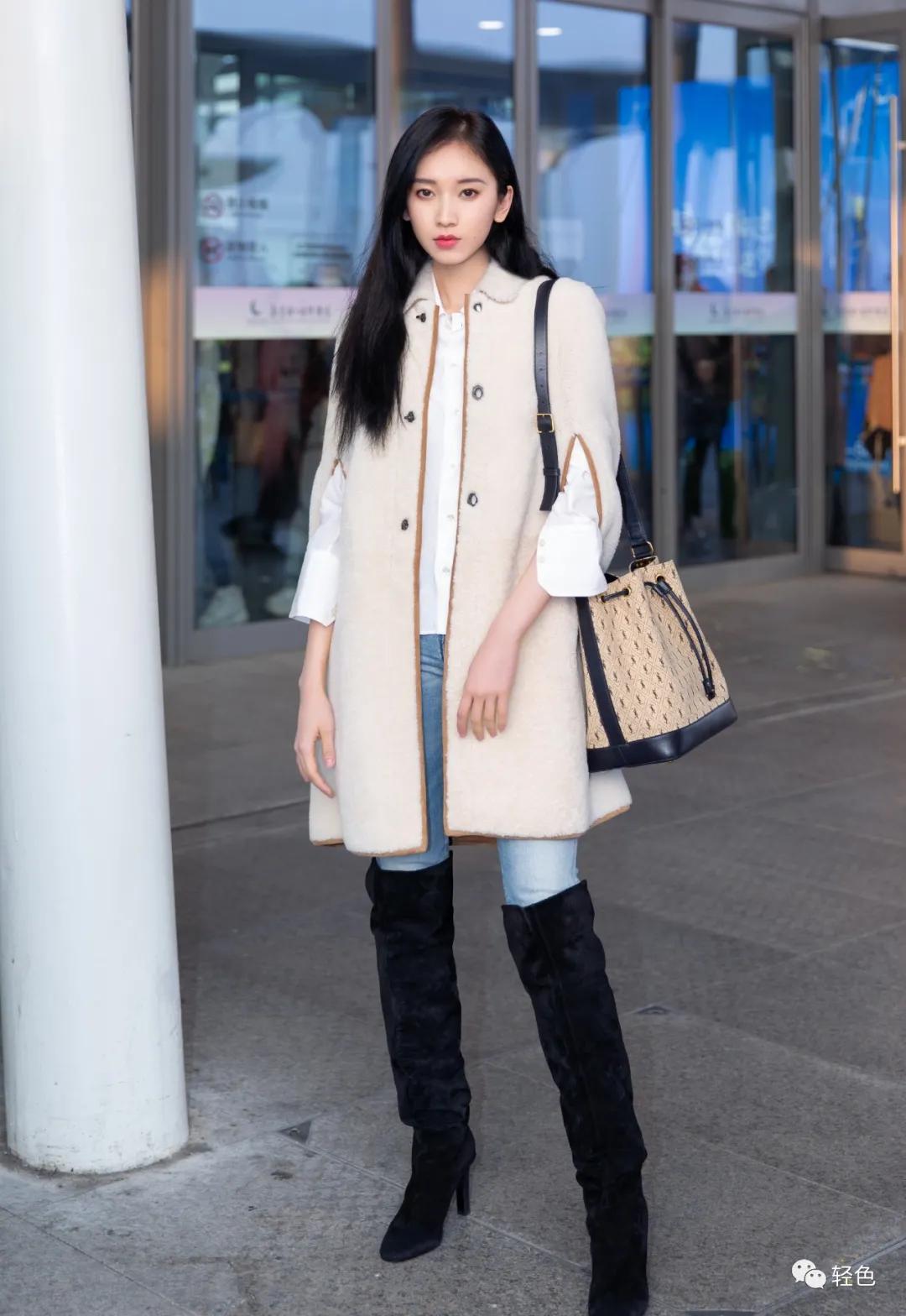 Liu Lingzi is a light mature woman, her milk is tender and watery - iNEWS