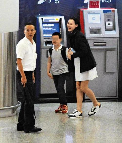 Liang Luo Shi became a wealthy abandoned wife, Guo Jiawen had a hard ...