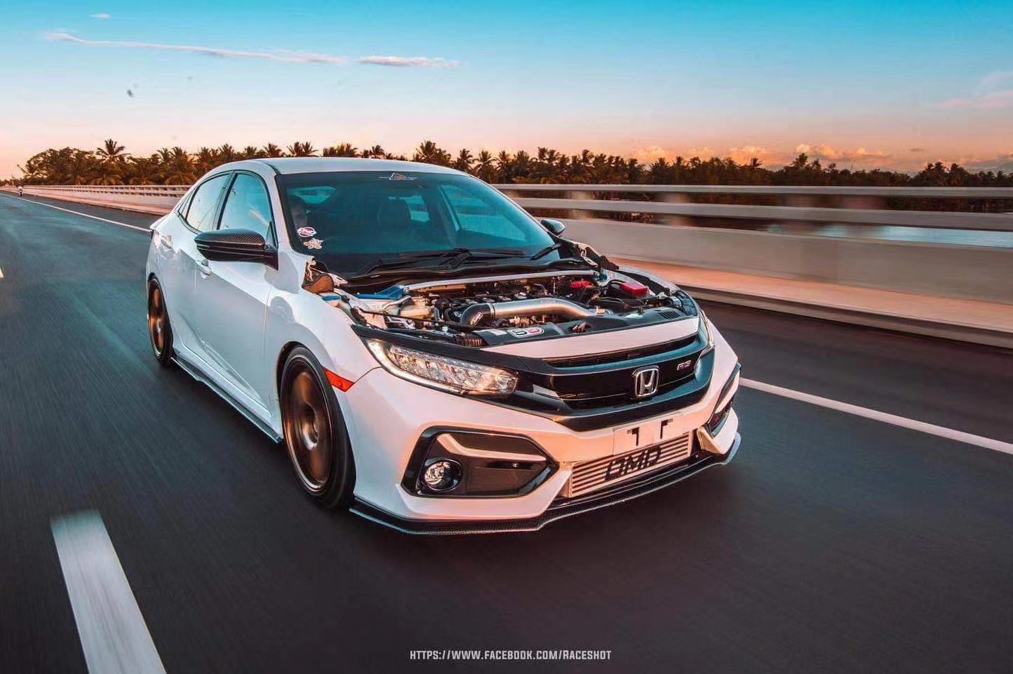 Regain Honda Spirit? Two-style Civic FK7 modified case - iNEWS