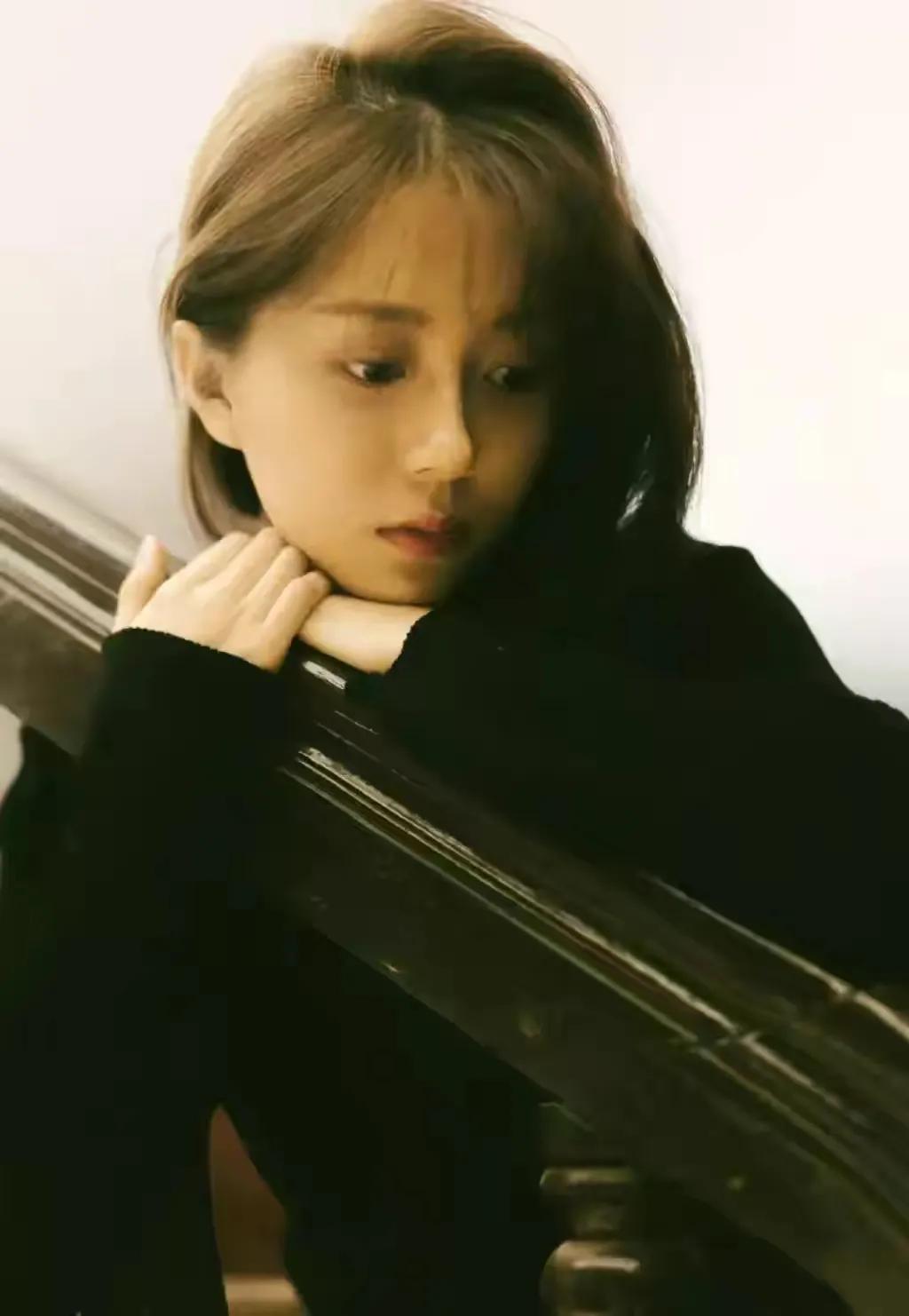 Shanghai actress-Tang Min - iNEWS