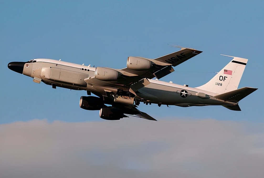Ordinary business jet?The U.S. Army's new fighter plane flies for the ...