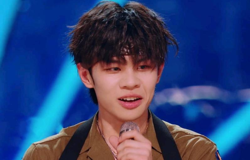 I finally know why everyone is following Wang Chenyi. He has a solid foundation in dancing and ...