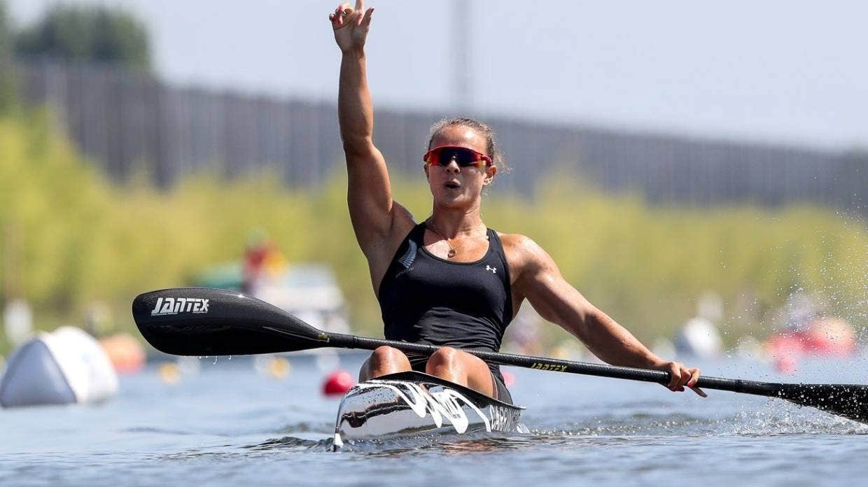 Lisa Carrington: Kayak Titan, Devil Muscle Girl, Won 3 Gold in Tokyo ...