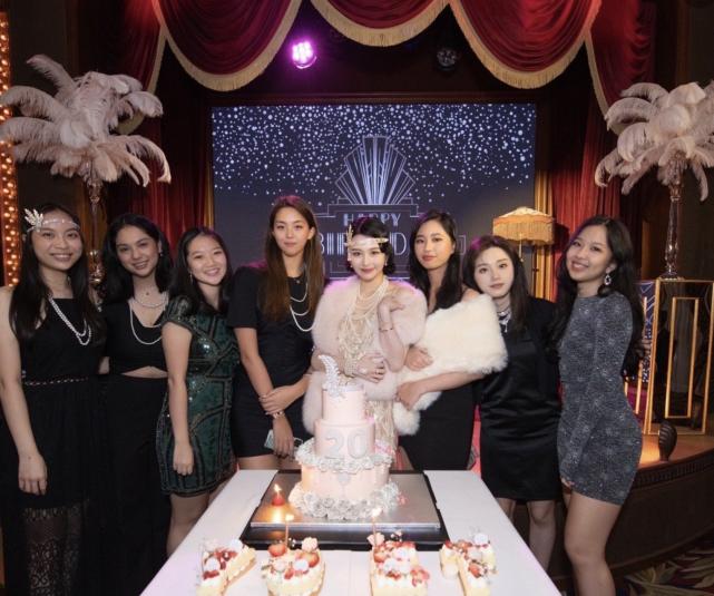 Qiu Shuzhen took her second daughter out of the street, but did not see ...