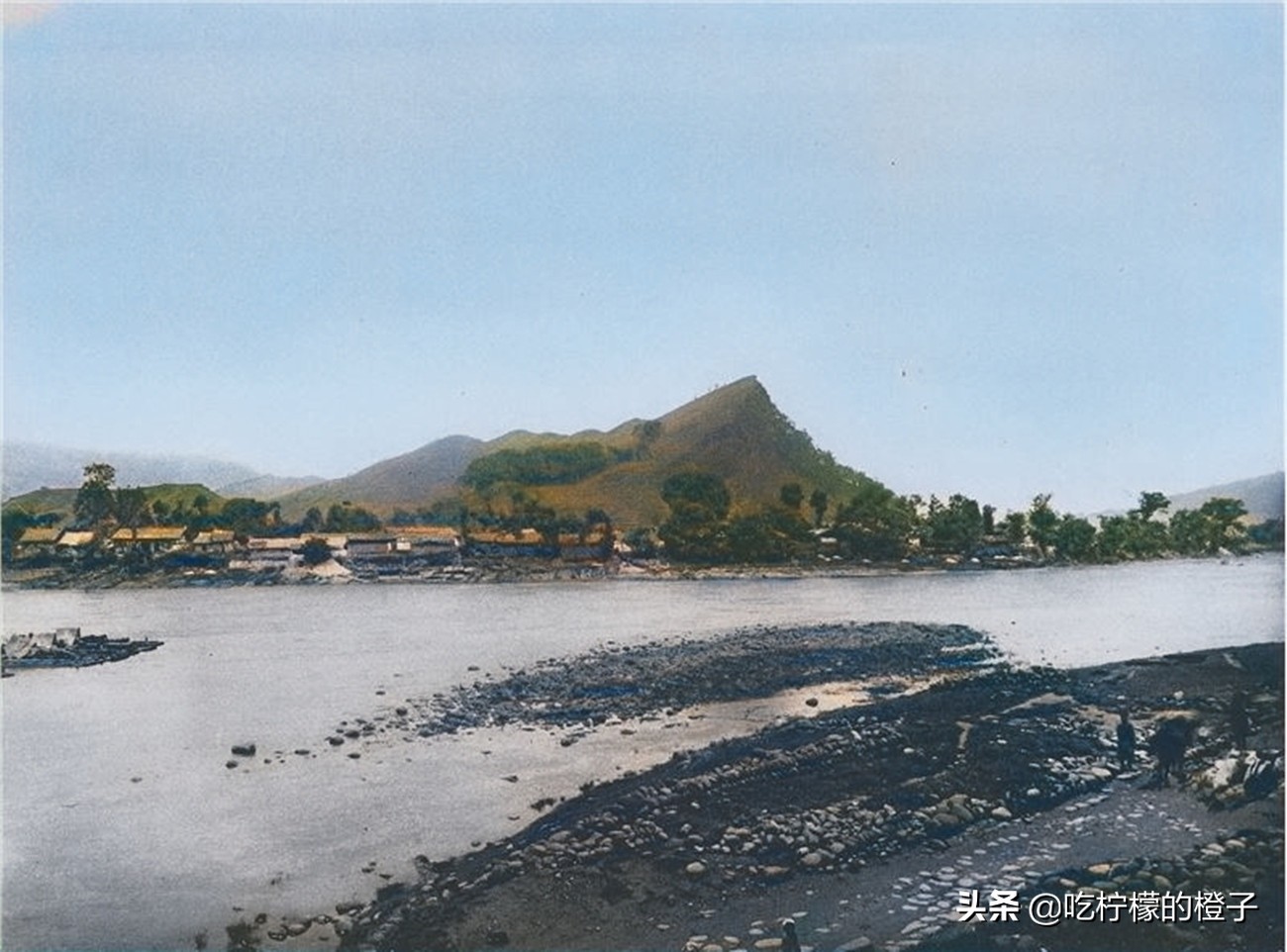 Old photo: Ya'an, Sichuan in 1908, the ancient city of Yazhou with ...