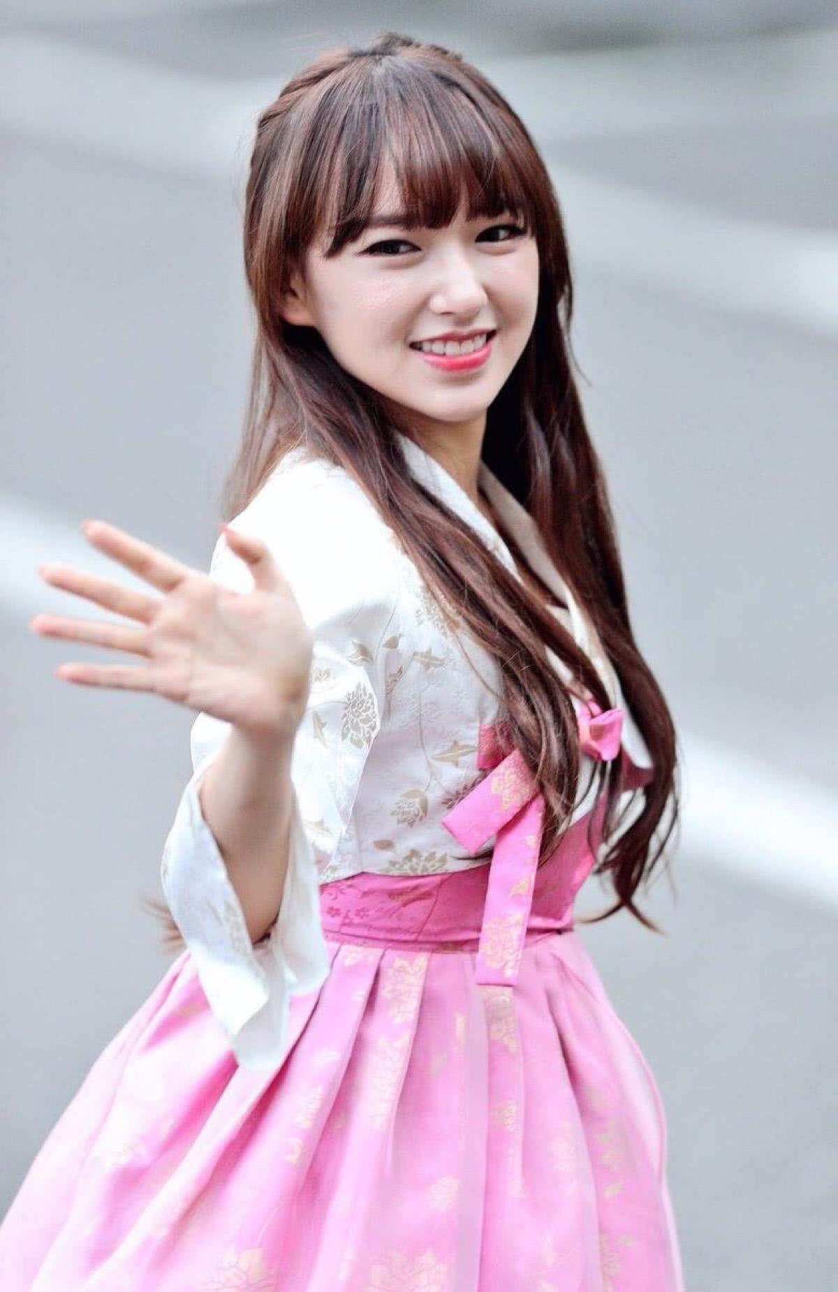 Sexy Cosmic Girl-Cheng Xiao "Meitu" - iNEWS