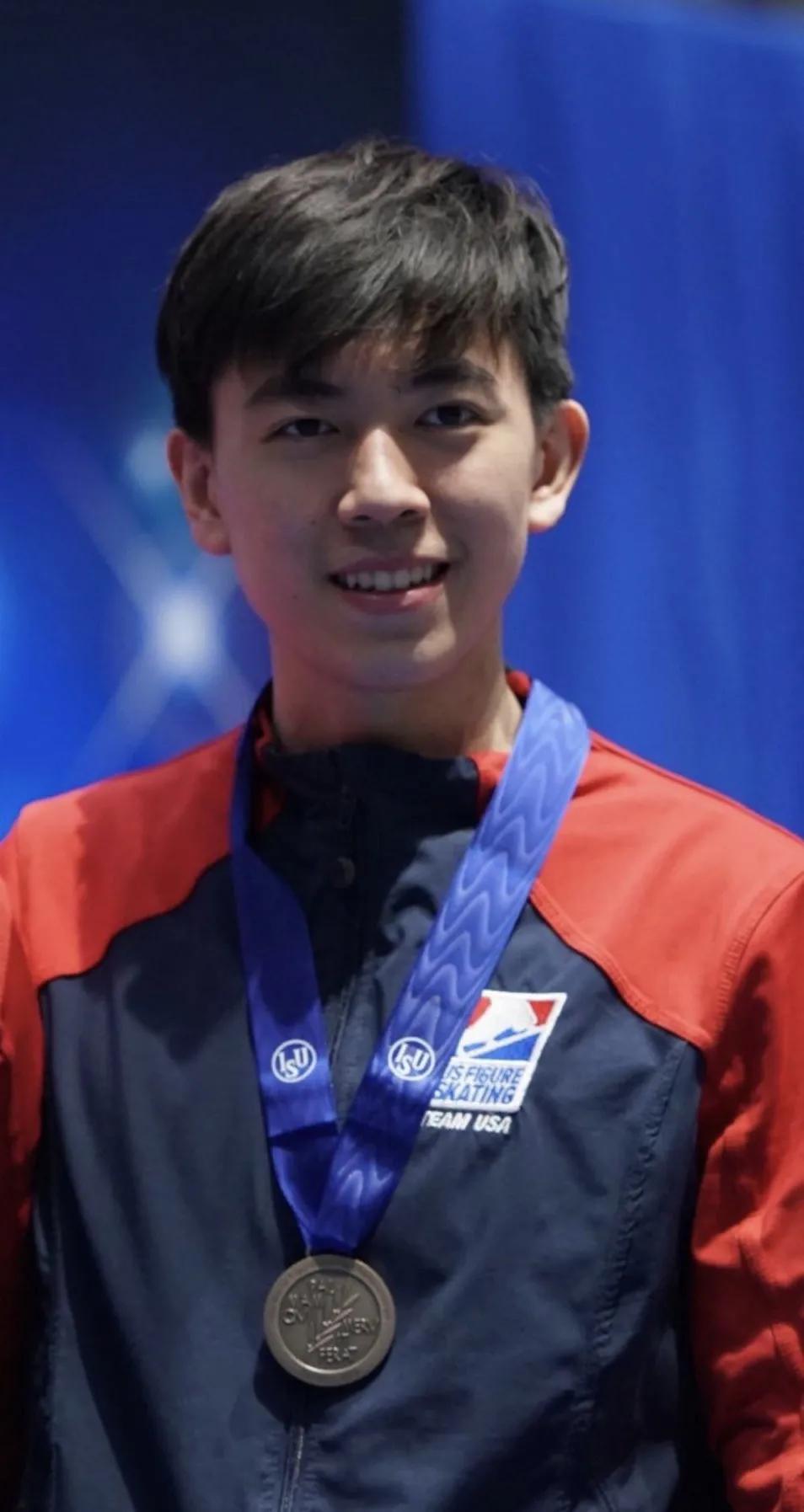 "Love what I love, no questions about the West and East", an interview ...