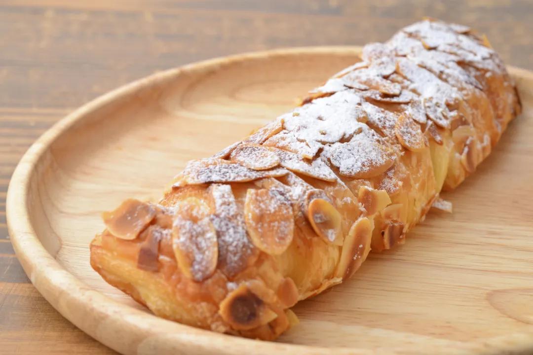 This shop in Kyoto has been in business for 60 years, with 70 ...