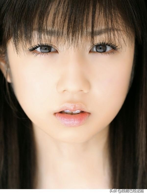 Japanese innocent idol, Yuko Ogura, with a round face, cute and ...