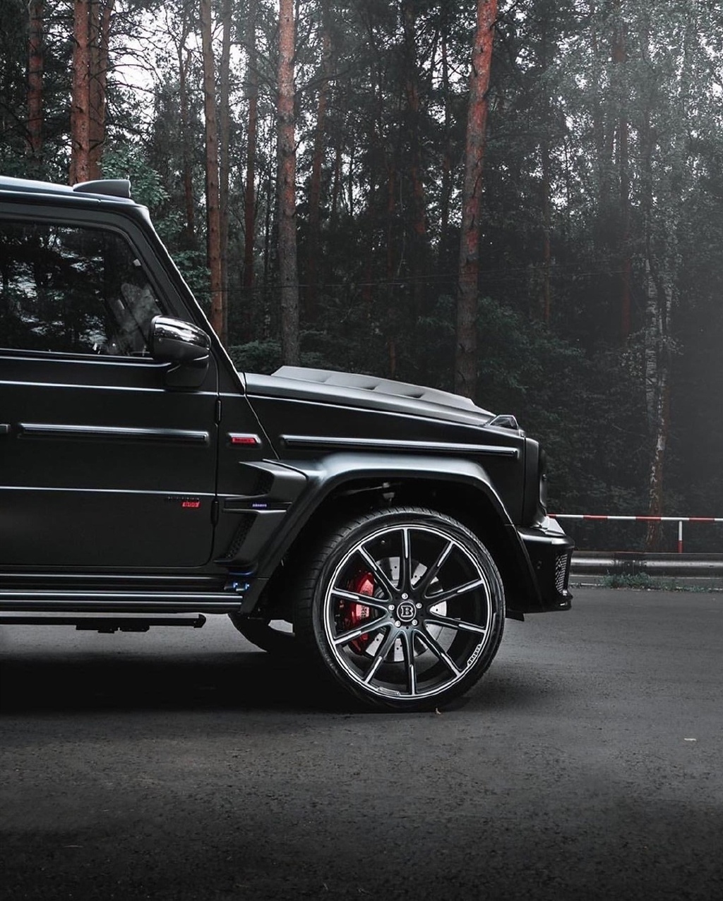 Pure hardcore off-road SUV, real man driving style and face, Barbos 800 ...