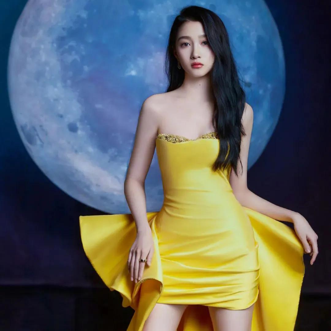 Guan Xiaoyu is ridiculous? Liu Yifei? Huang Xiaoming? Zhang Xiaofei ...