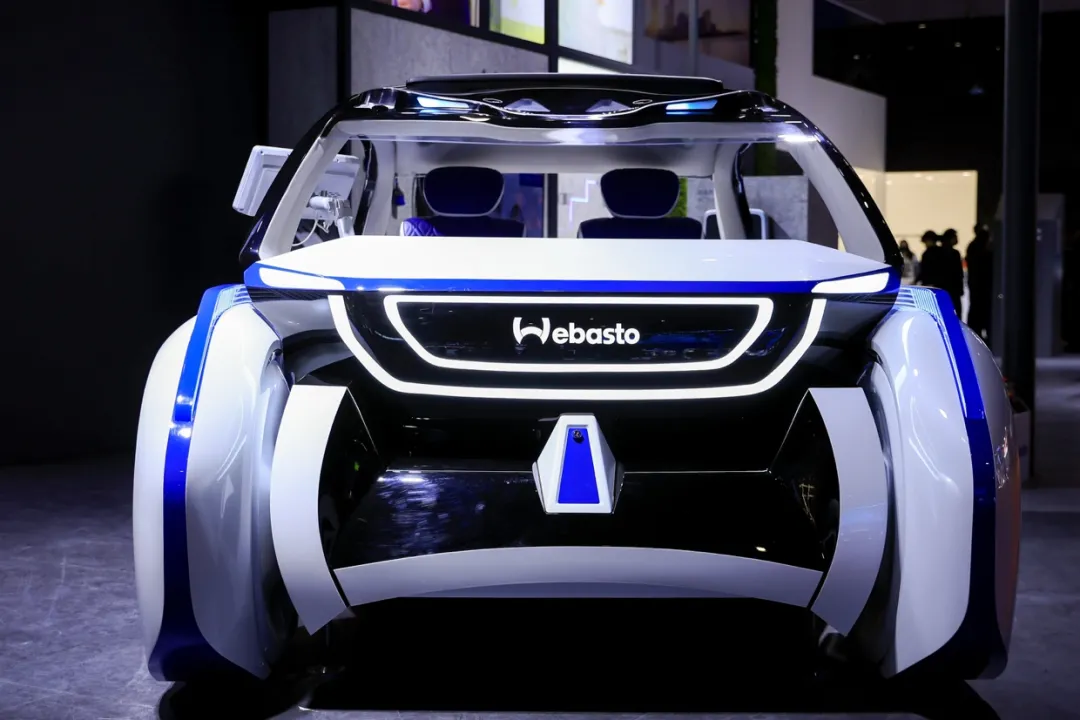 Webasto self-driving smart roof, Magna Mezzo panel makes the car "face ...