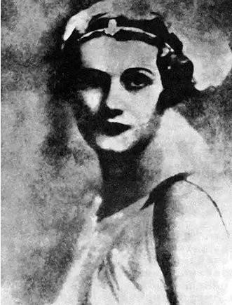 The first female spy Cynthia: She uses her body to exchange information ...