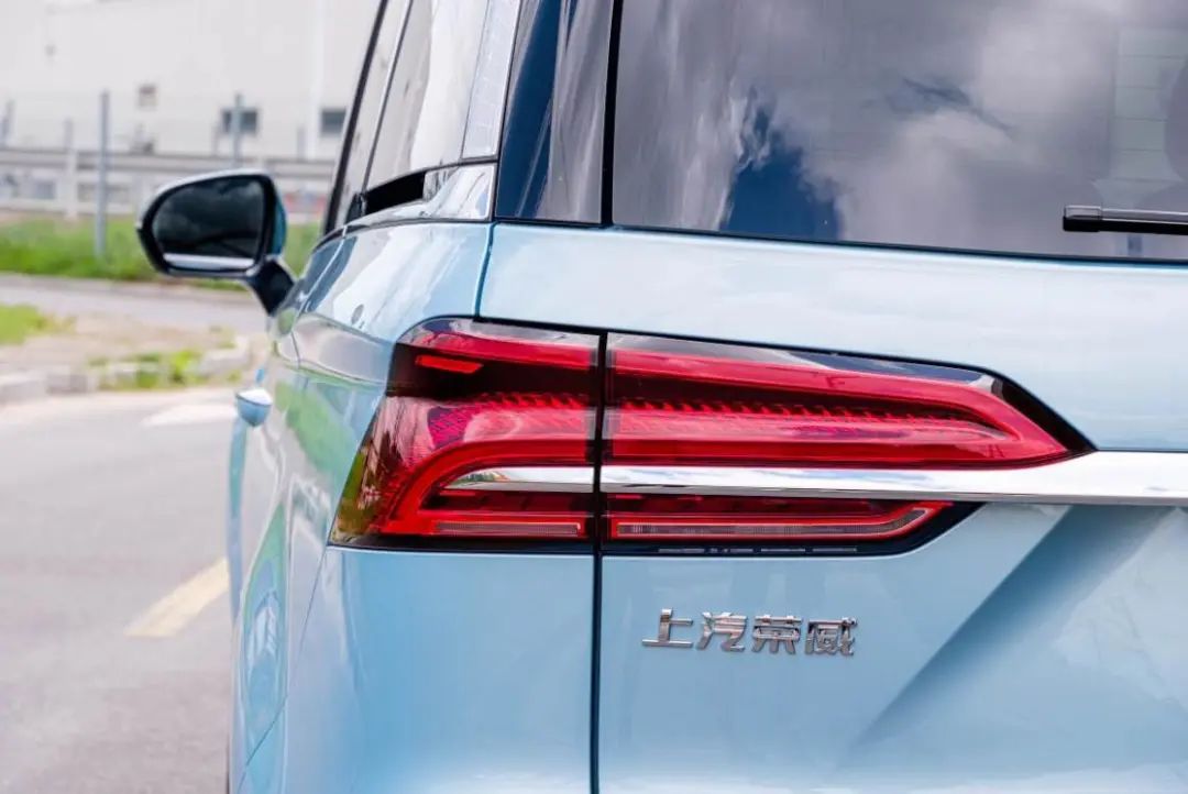 Is the domestic high-end MPV so strong?The configuration is piled up to ...