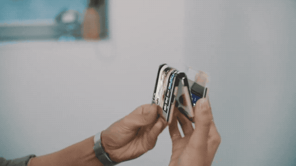 The latest patent reveals the mystery of Samsung's triple-screen ...