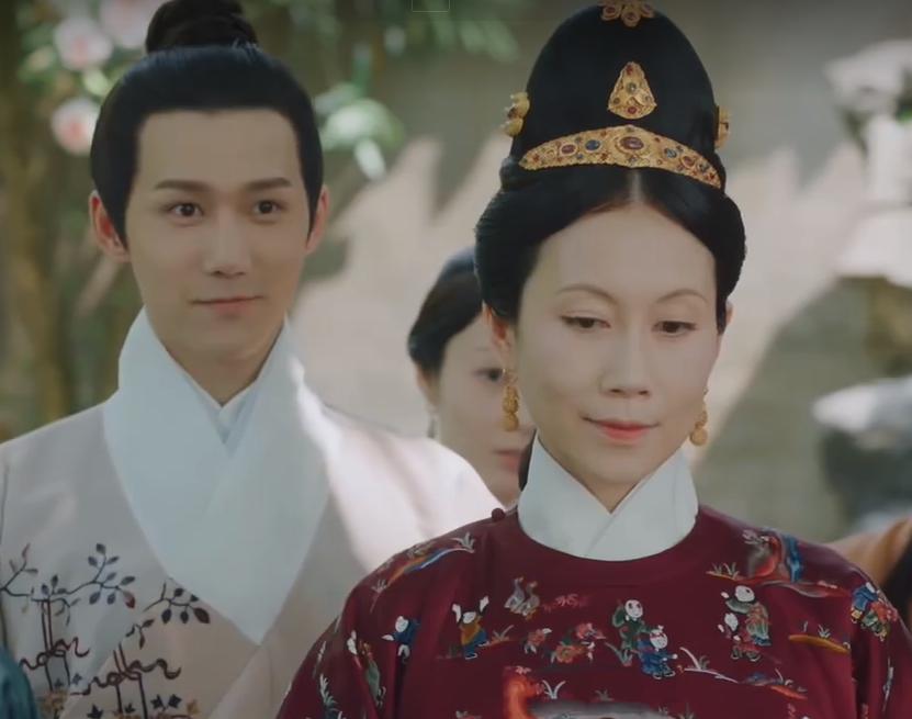 42-year-old Wen Zhengrong showed his face in "Yulouchun" and mothered ...