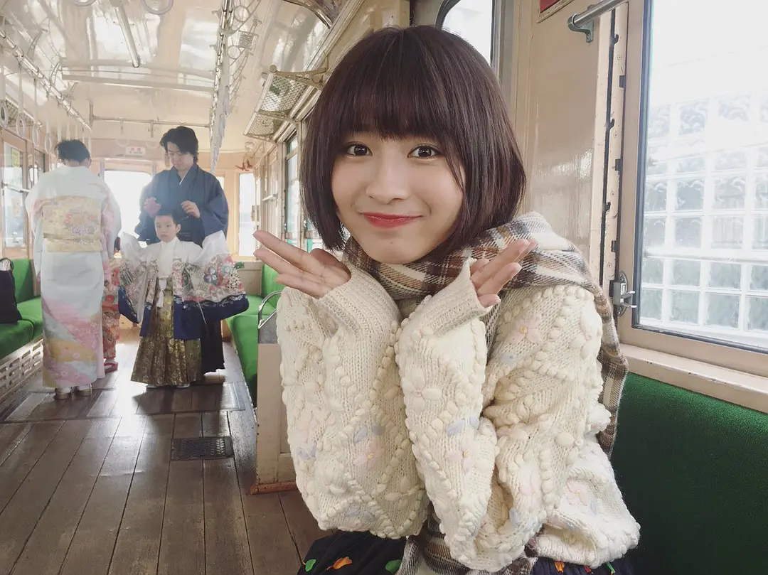 Known as the "peerless Chinese beauty" by the Japanese media, Long ...