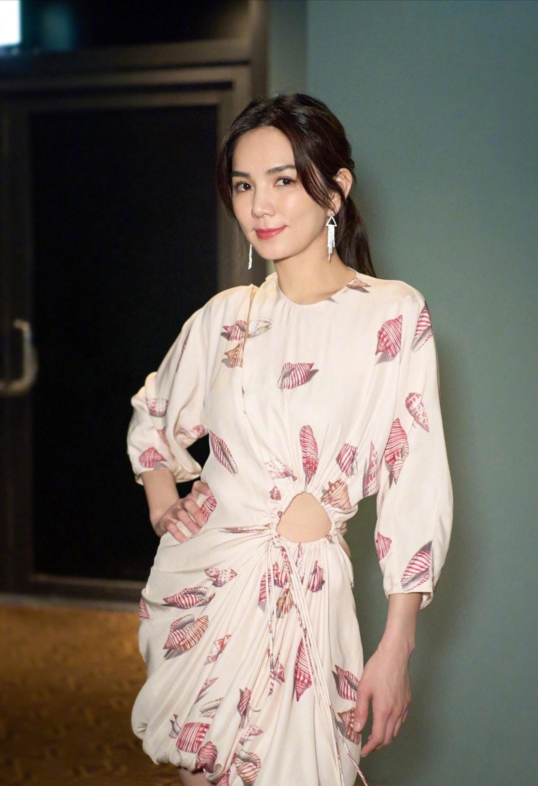 Chen Jiahua, who was just in her early 40s, cut the "broken pieces". Liu Haiyang was full of ...