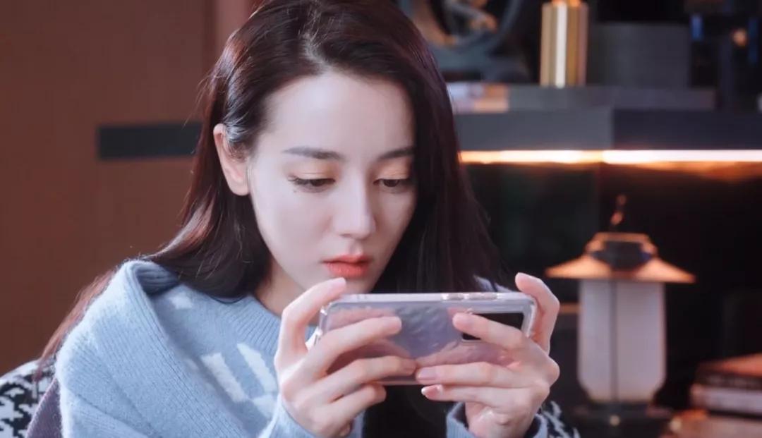 No. 1 on the Hot List for 10 consecutive days, Yang Yang's new play ...