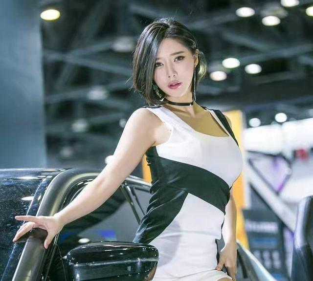 South Korean car model Song Joo's figure is so good, this model sells a ...