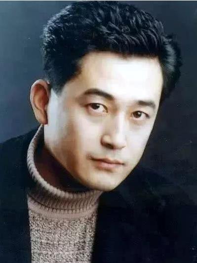 The low-key love history of Wang Zhifei: He has been in love with Zhang ...