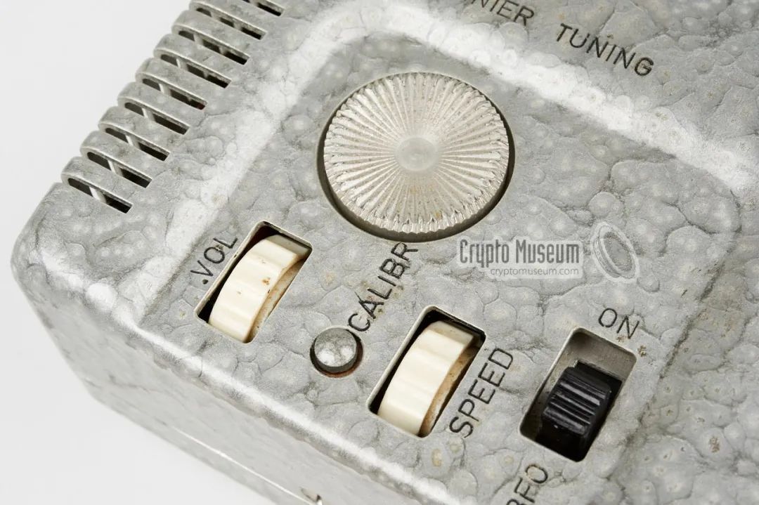 Czech 1956 11 electronic tube spy radio transceiver kit, equipped with ...