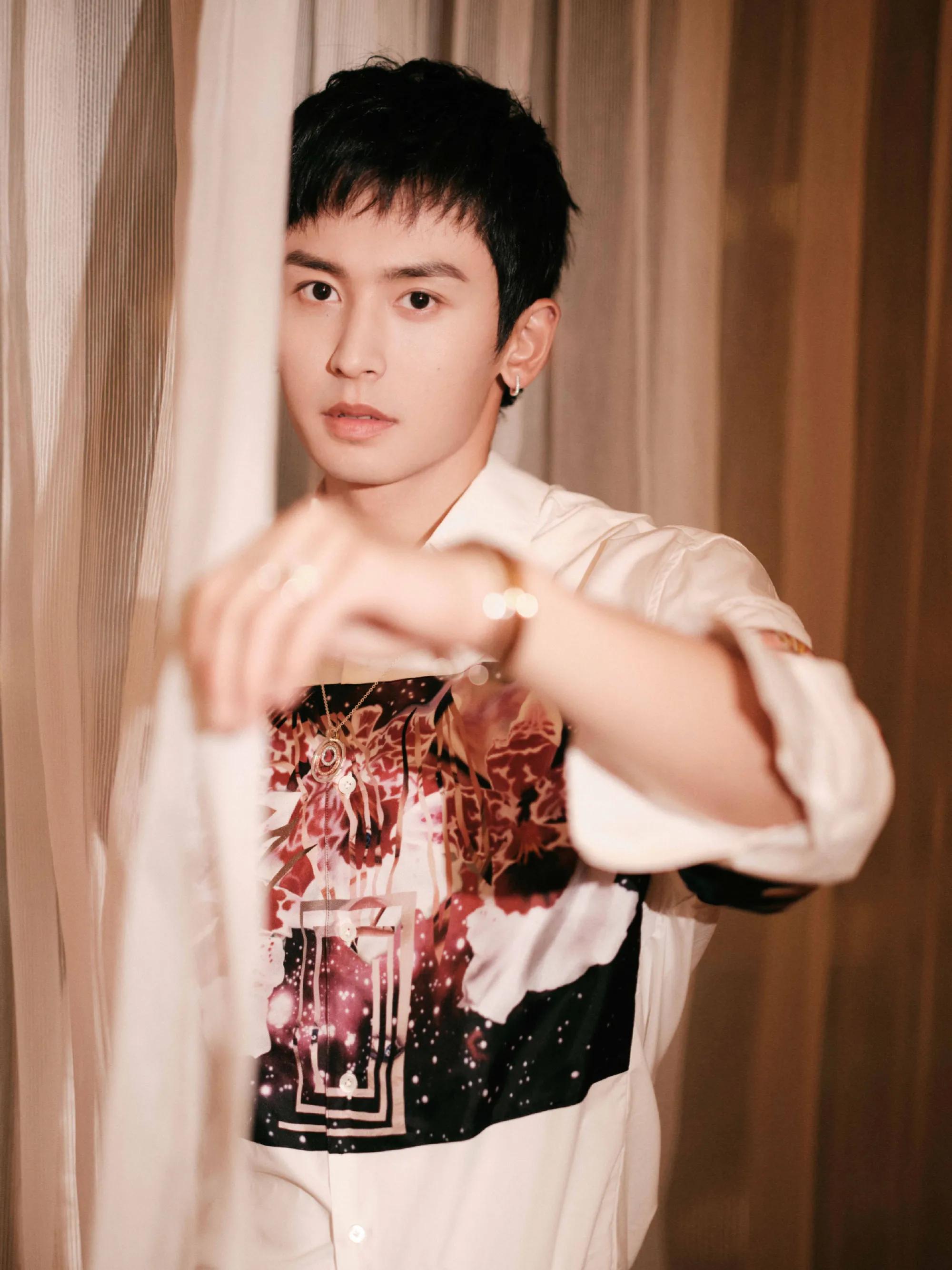 Xiao Zhan, Yang Mi, "Glory", Li Yifeng, Zhang Zhehan, Luo Yunxi, Zhu ...