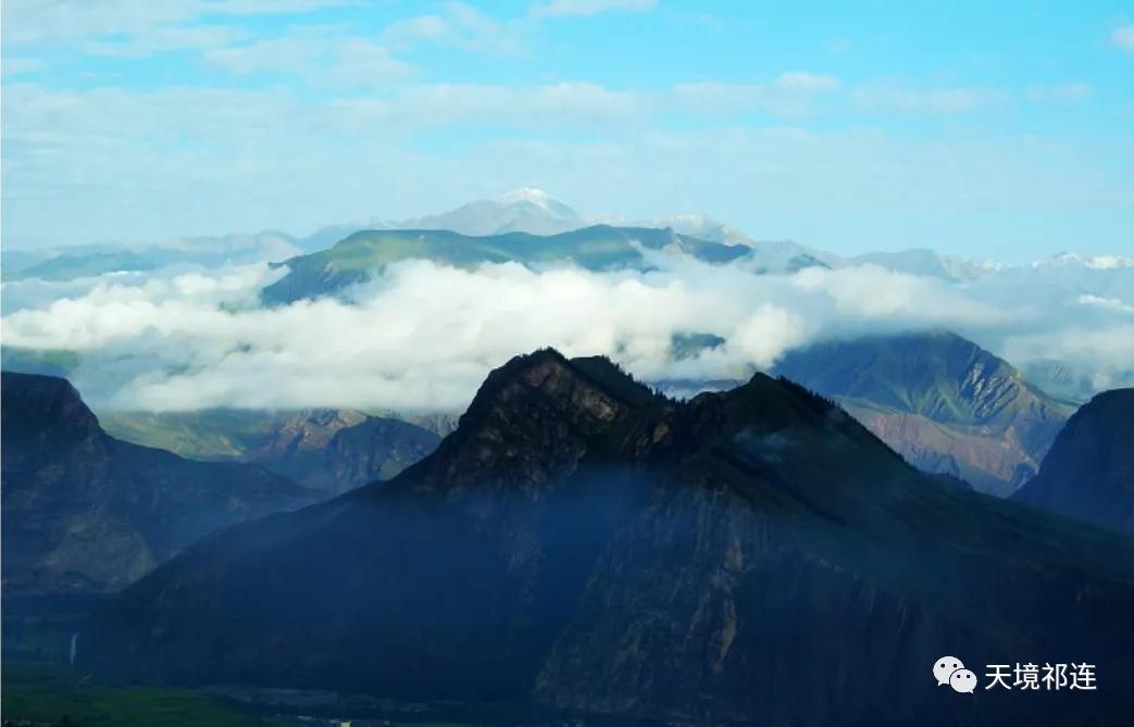 Where is Qi Lian hiding in October?Take you to see Qilian in late ...