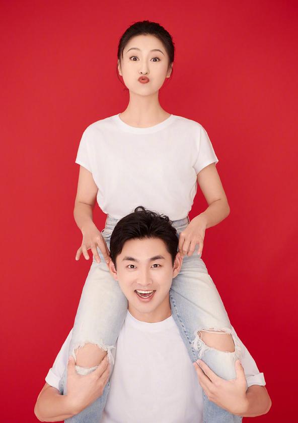 Wang Yanlin 520 official announced marriage, shaking hands excitedly made a typo, wife Ai Jiani ...