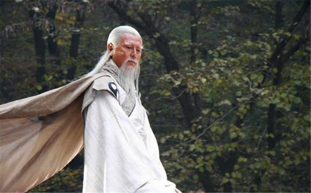 Sun Bin, whose kneecap was chopped off by Pang Juan and still engraved ...