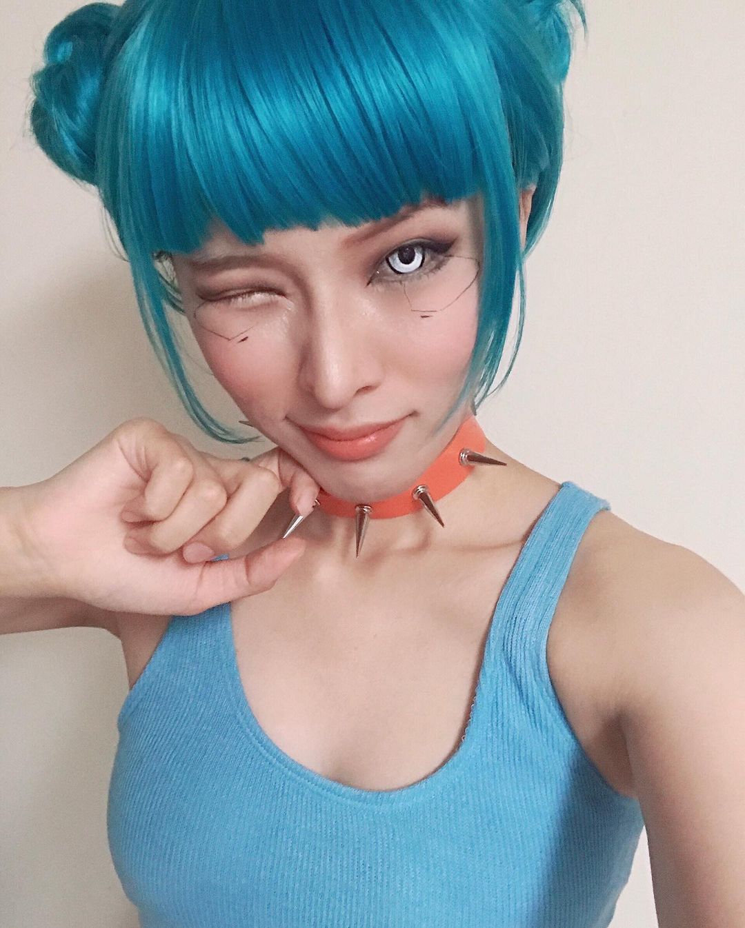 Island girl god-level COS "Cyberpunk 2077" charms the janitor - iNEWS