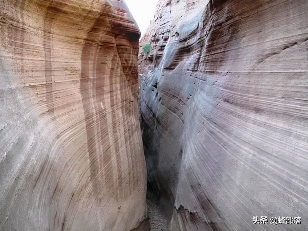 The loess slopes have deep soil layers, but why is the loess everywhere ...