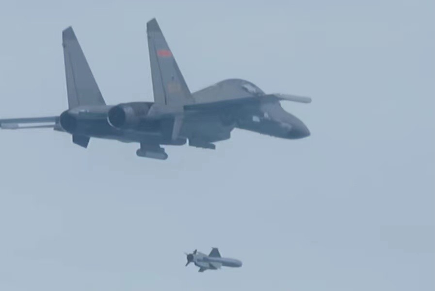 The F-20 has been put into service in batches, and the air battle is ...