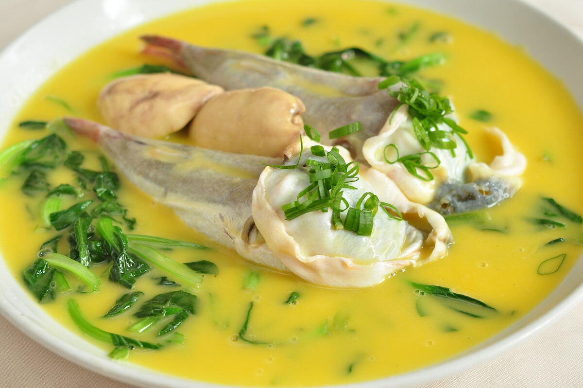 It's the puffer fish season in Zhenjiang Yangzhong again this year, but ...