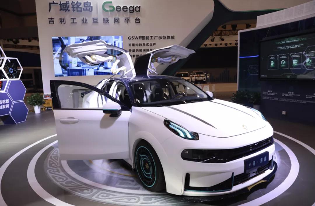 Geega teamed up with the glory of the king, and your heroic dream is ...