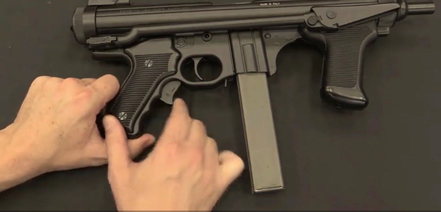 "Baby pacifier submachine gun" Beretta M12 submachine gun. The favorite ...