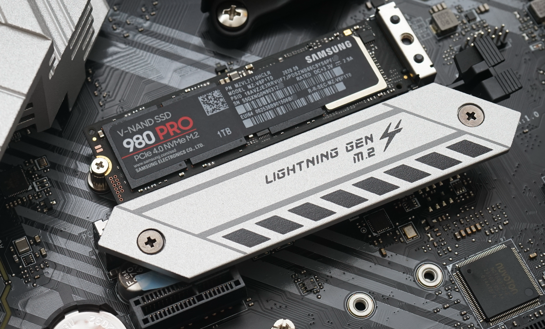 秒开游戏的快感：7GB/s 速度的三星 980 PRO入手了