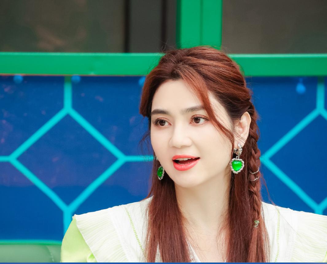 Hong Xin and Zhang Danfeng have been reconciled?A netizen came across a ...
