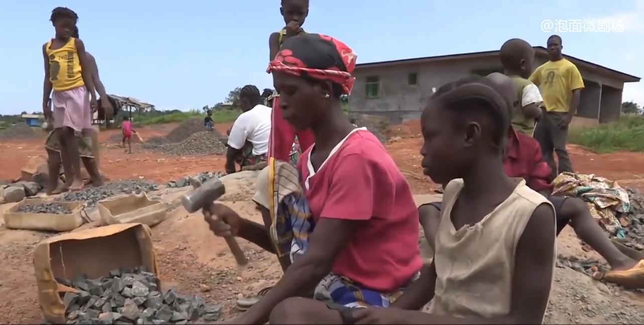 Liberia, a poor African country: the city's infrastructure is rotten ...