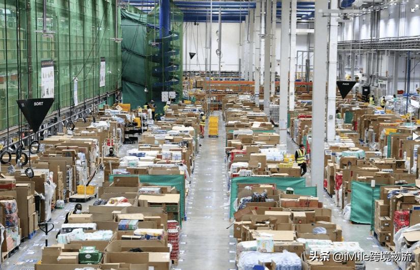 Internal real shots, DXB3, the largest fulfillment center on Amazon UAE ...