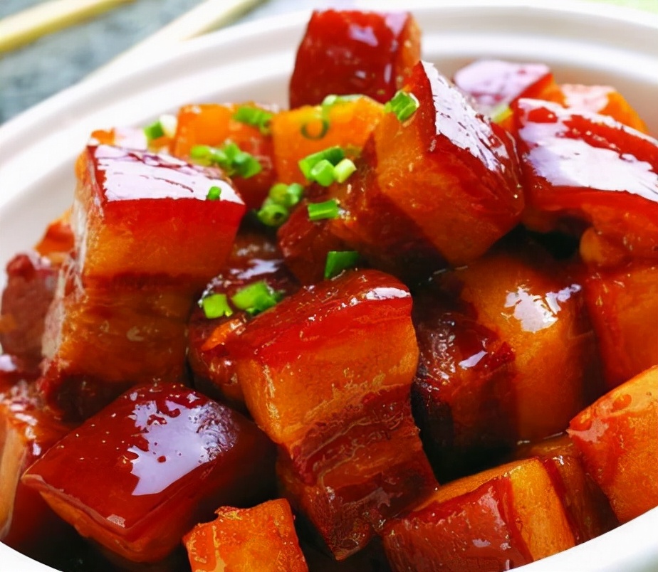 The price of "Pig Front Leg" and "Pig Hind Leg" are about the same, the ...