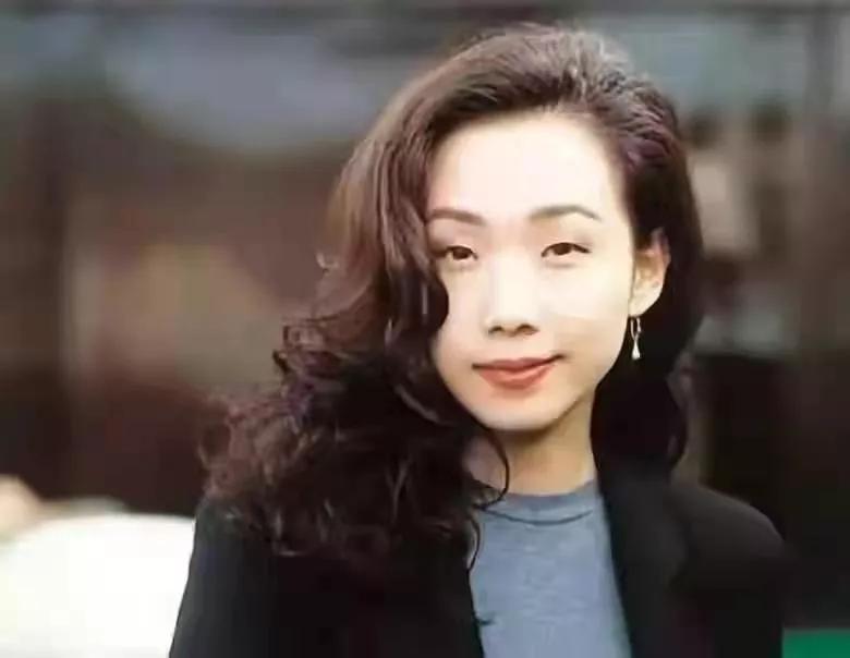 "The Queen of the Merry Song" Lin Yilian's past: I once fell in love with him and killed each ...