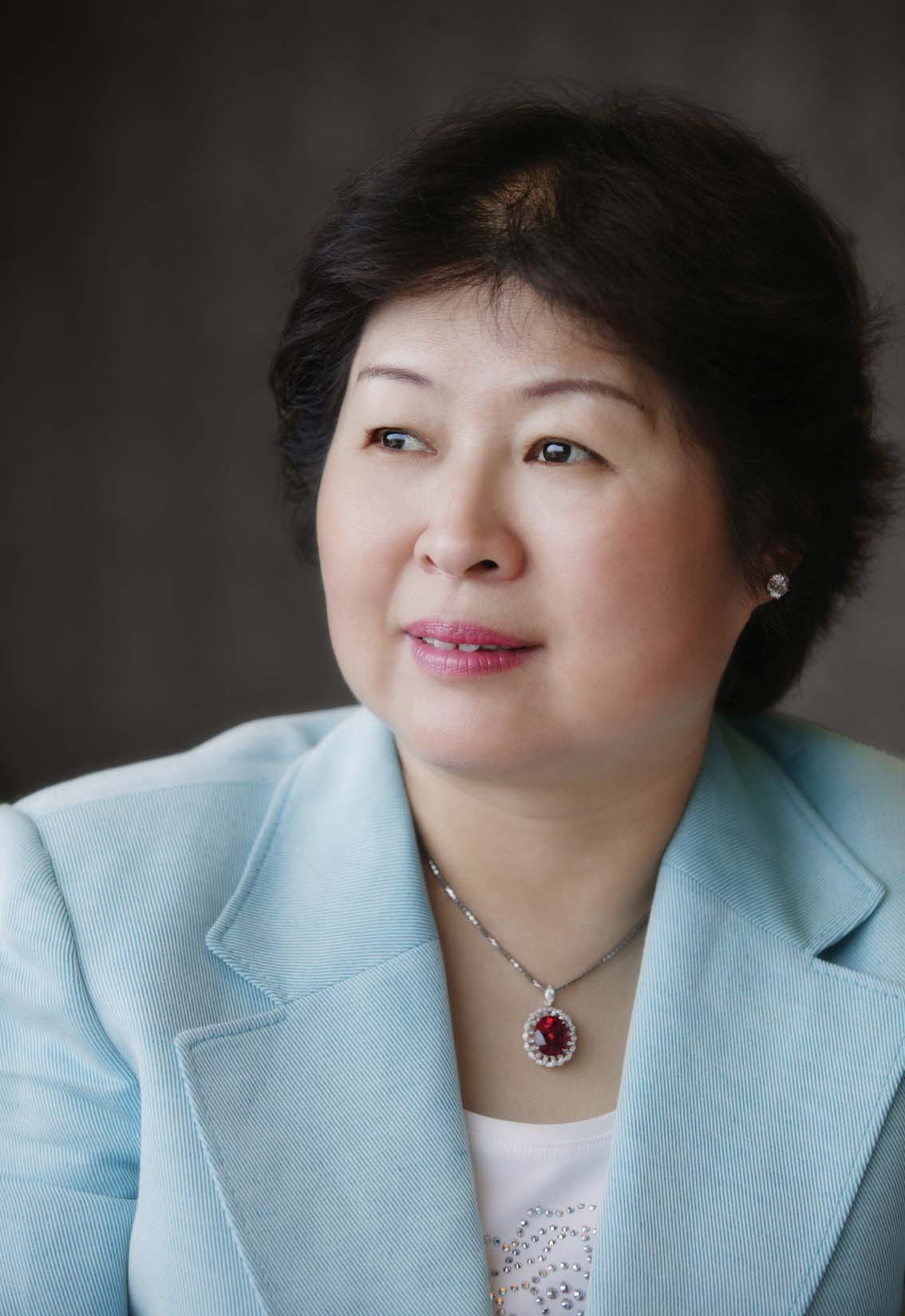 "Paper Queen" Zhang Yin: A woman who started her career by collecting ...