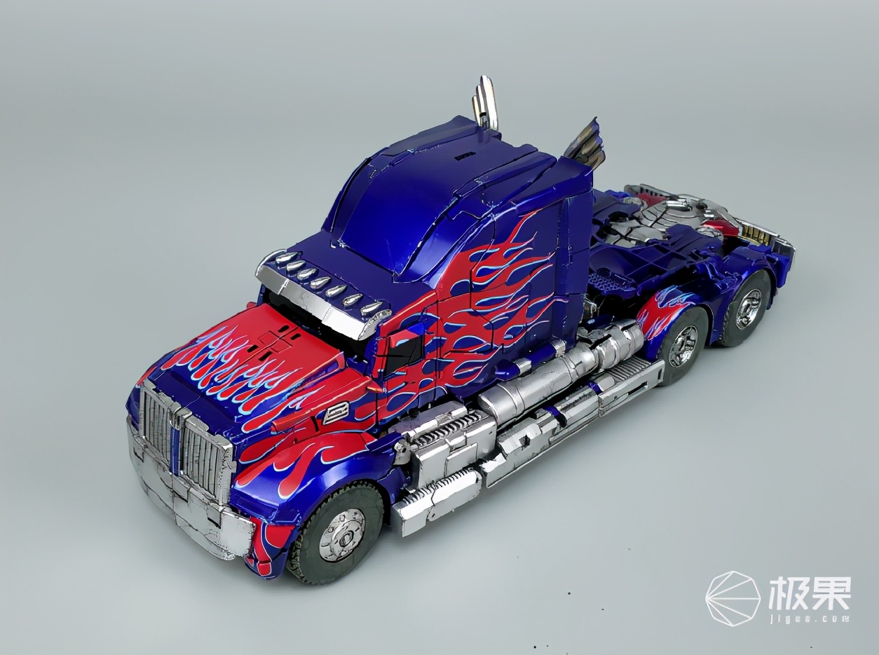 Made in China "Optimus Prime", built-in 60 chips, fully automatic ...