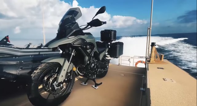 The Indonesian tank boat appeared with a turret on its head, capable of ...