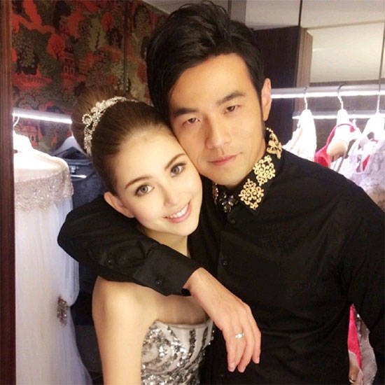 Jay Chou wears a mask and looks too much like Li Ronghao, and does not ...