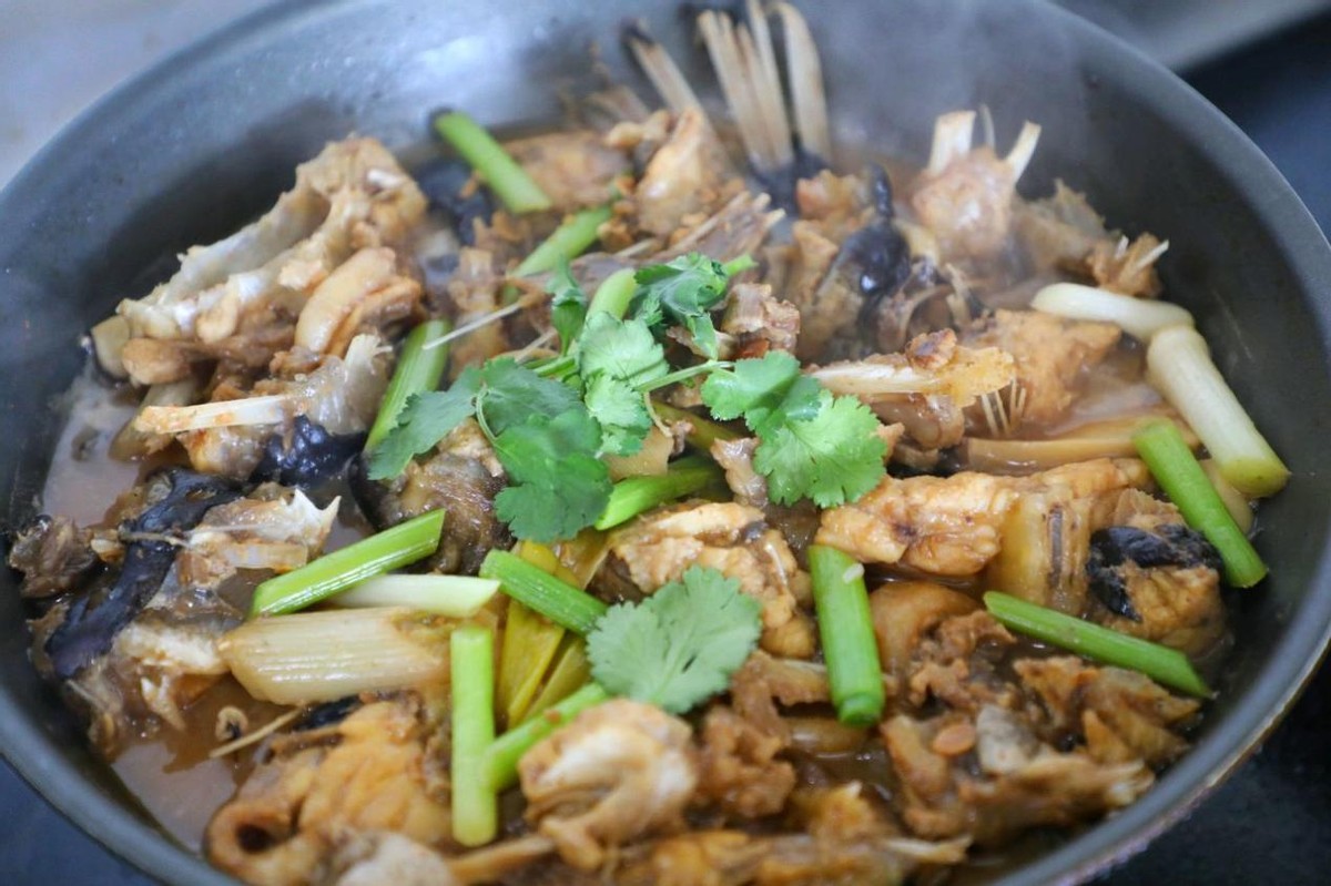 The soy-boiled monkfish that can't even be left in the soup, the meat ...