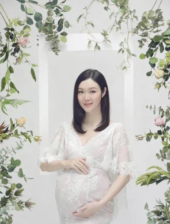The family history of Zhao Wei's husband, Huang Youlong, is really ...