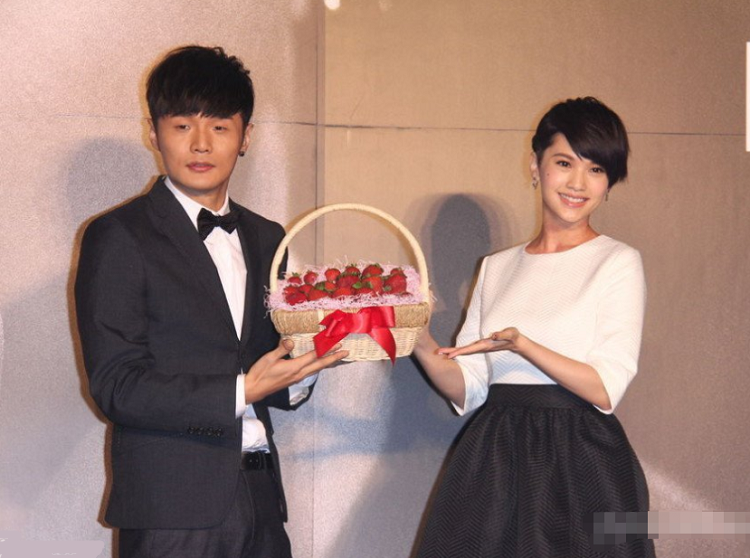 Why do so many celebrity couples divorce? Looking at Rainie Yang and Li ...